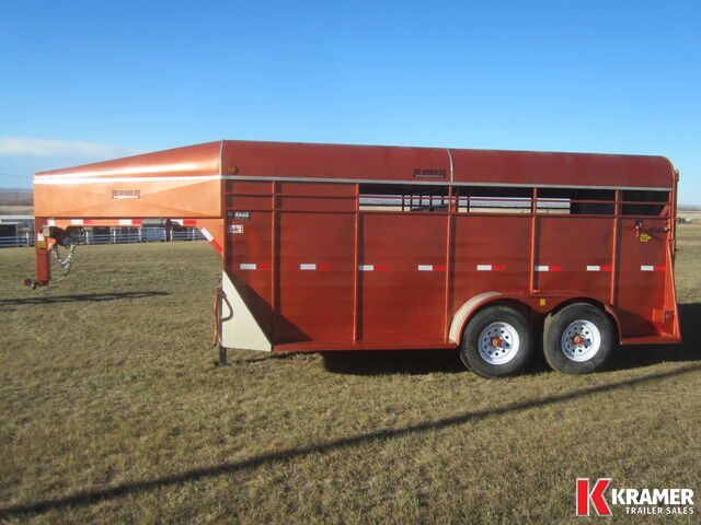 2015 Bergen 16' Gooseneck Stock Trailer- Kramer Trailer Sales
